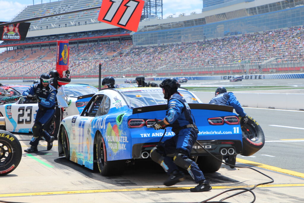 Who is Cleetus McFarland? - Life's a Blog